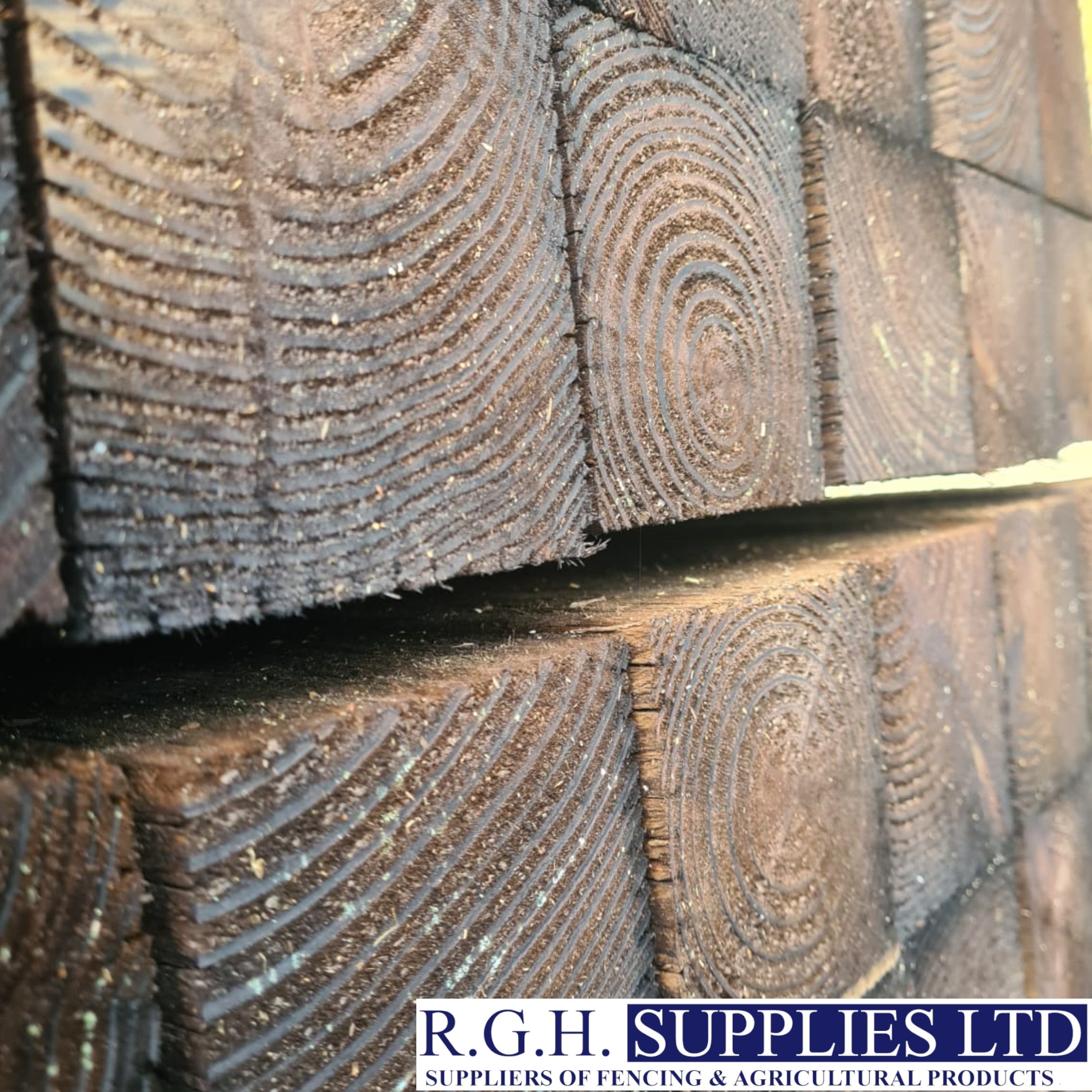 2.4m x 100 x 100mm Posts Brown