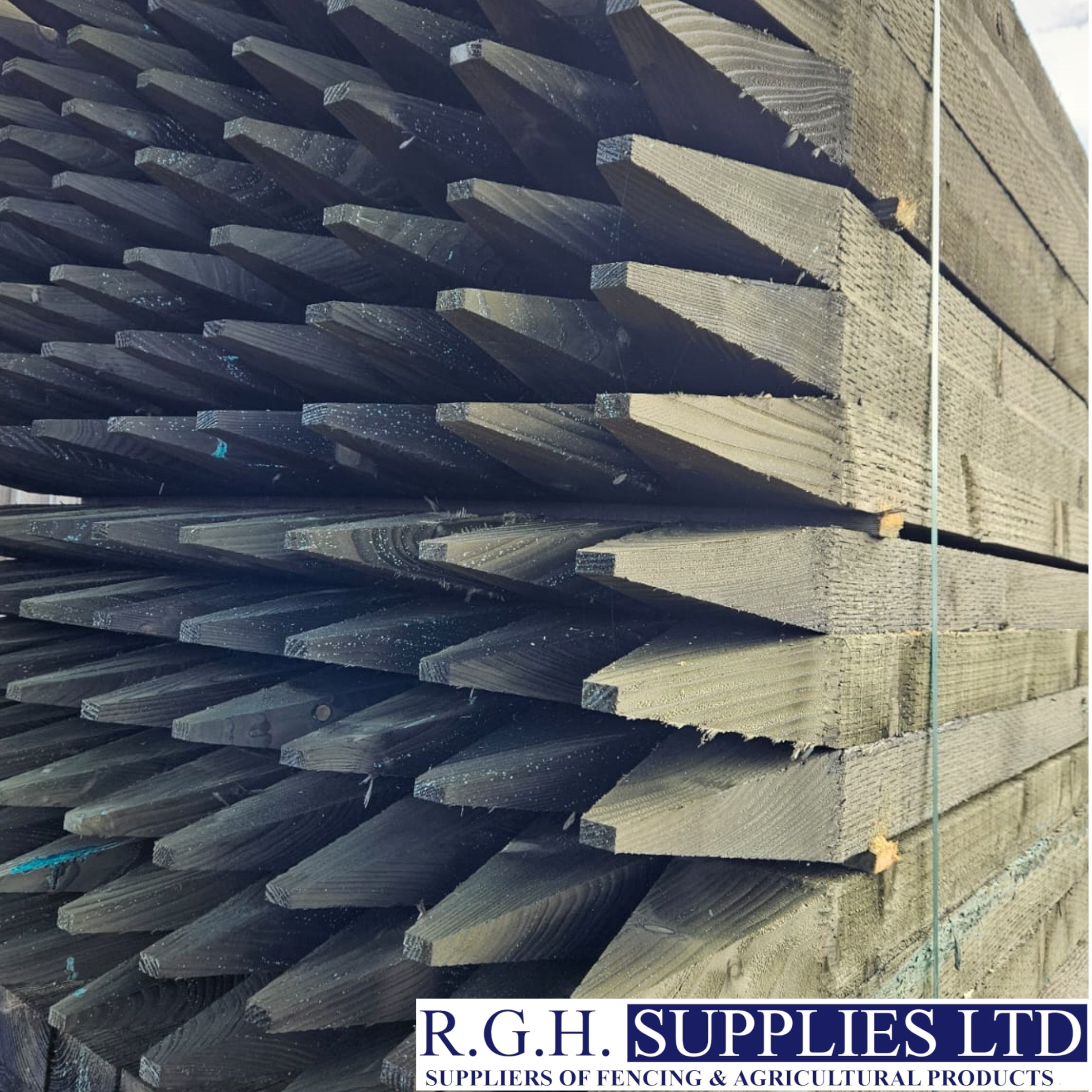 2.1m x 150 x 75mm Posts Green Highways Spec